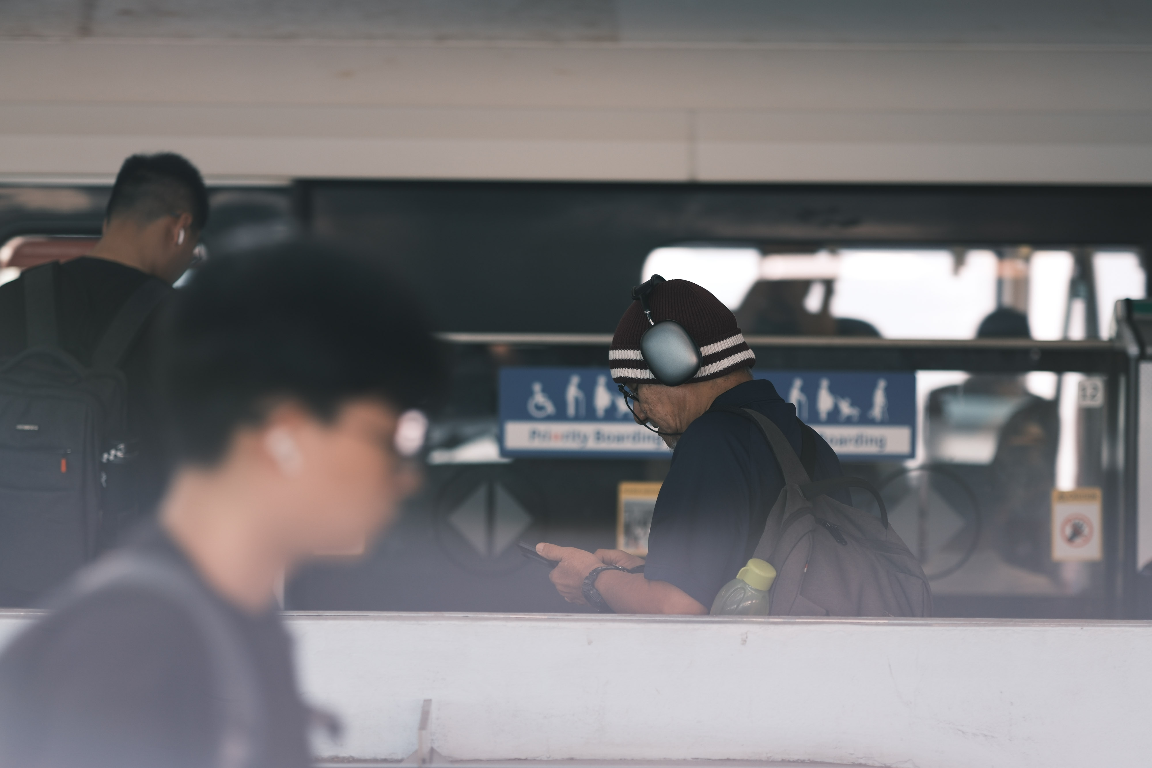 Meike 85mm f1.8 Pro – What Makes A Pro? – Alwin Kok