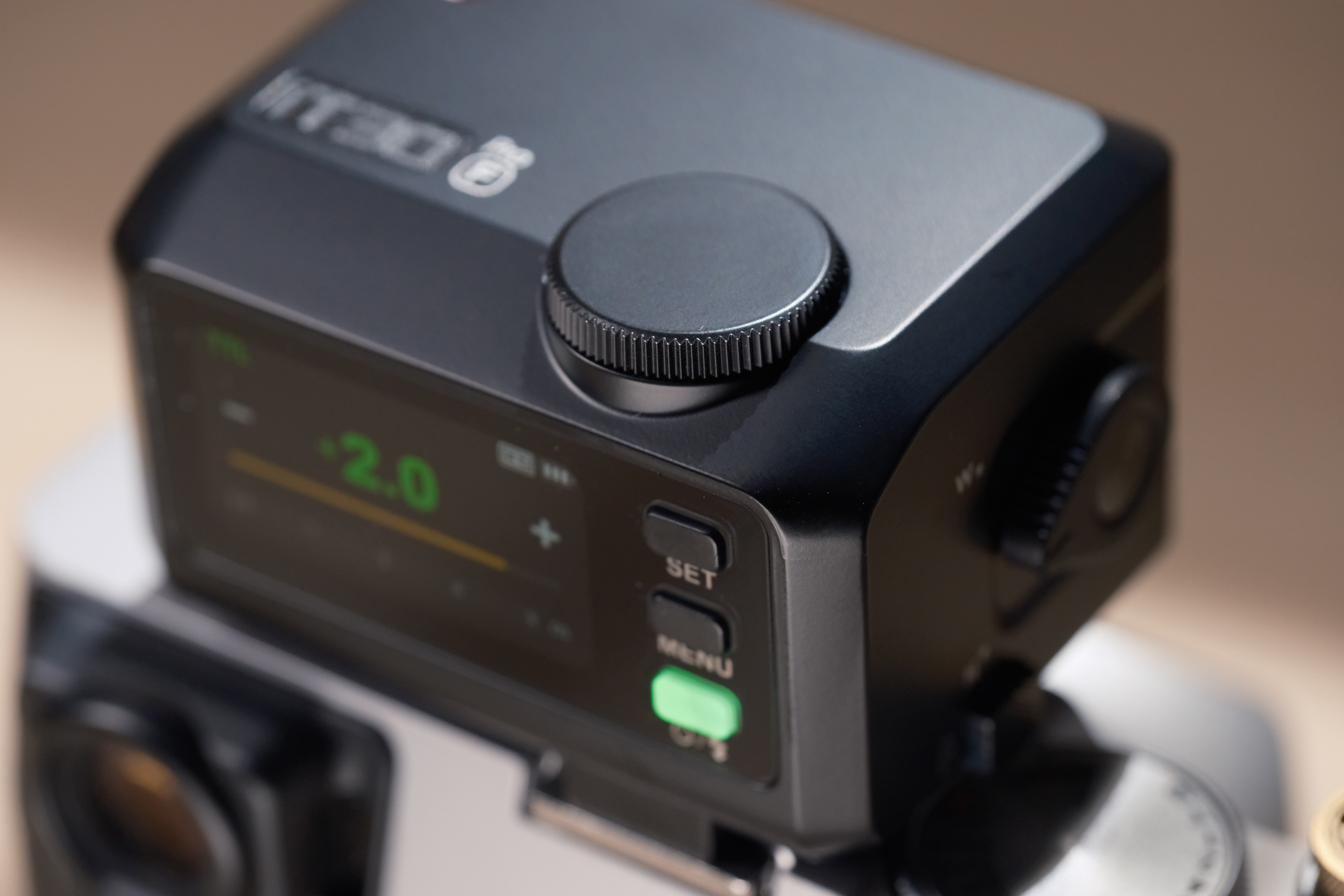 Godox iT30 Pro – Small, Smart, and Surprisingly Powerful – Alwin Kok